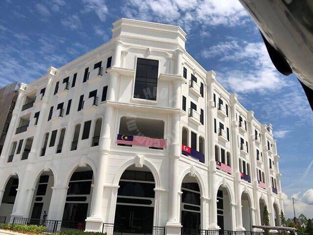 Eco Spring Eco Palladium Luxury 3rd Floor Shop For Rent - 2787 - HAO ...